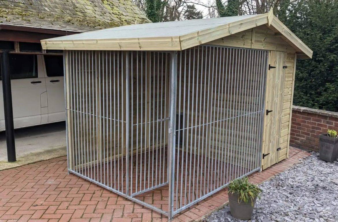 10 X 8 ft Single Dog Kennel | Benchmark Kennels